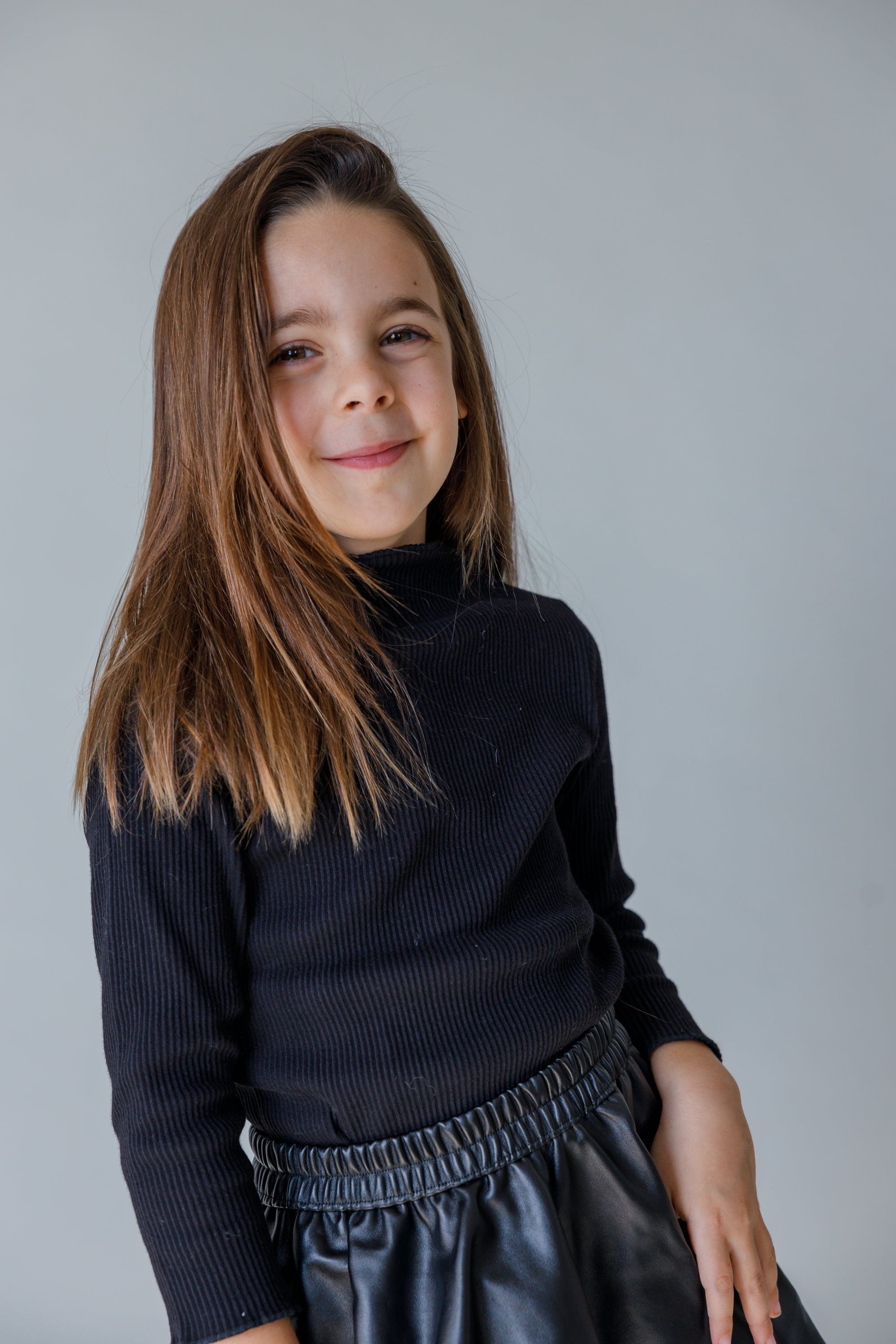 חולצת ריב גירלי בשילוב מלמלה | שחור – Miss Nori